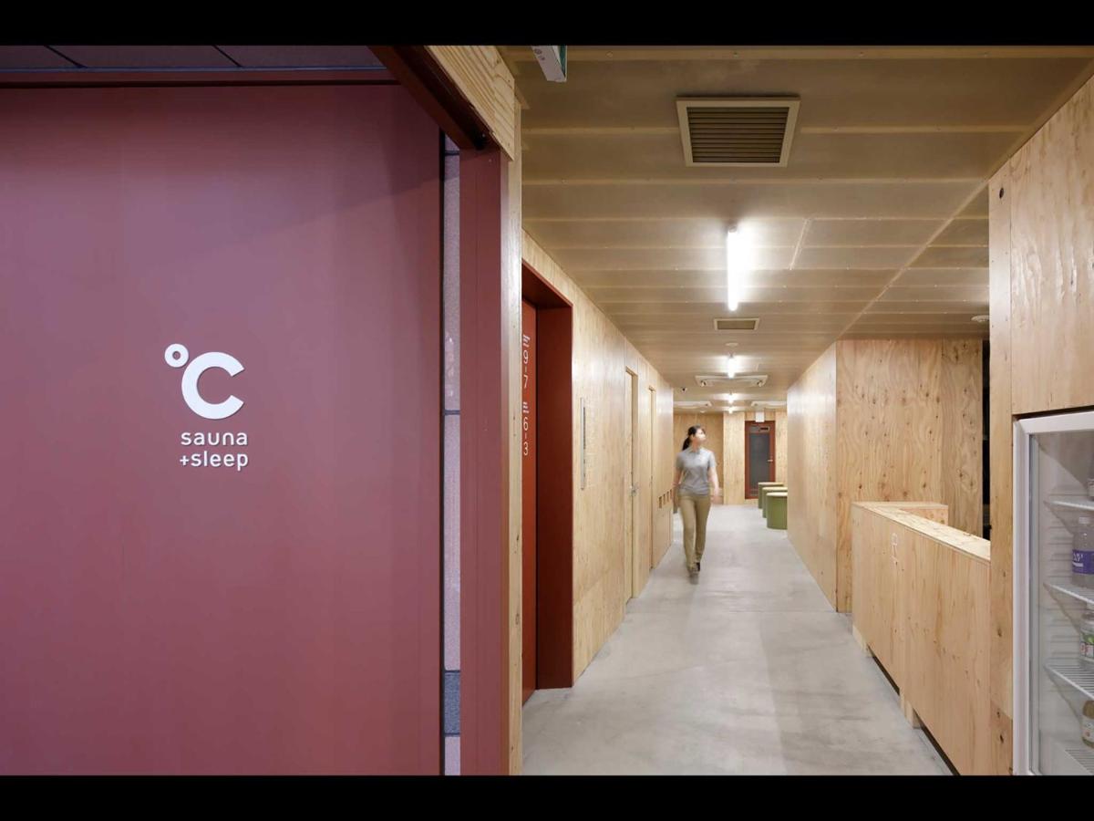 8 Best Female-Friendly Capsule Hotels in Tokyo, Japan