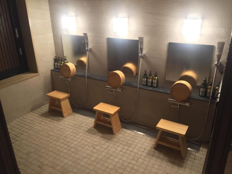 8 Best Female-Friendly Capsule Hotels in Tokyo, Japan